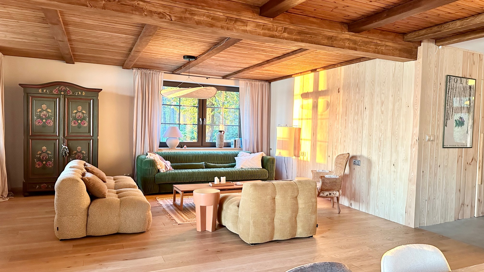 Lustro Wody – discover and book on Slowhop.com