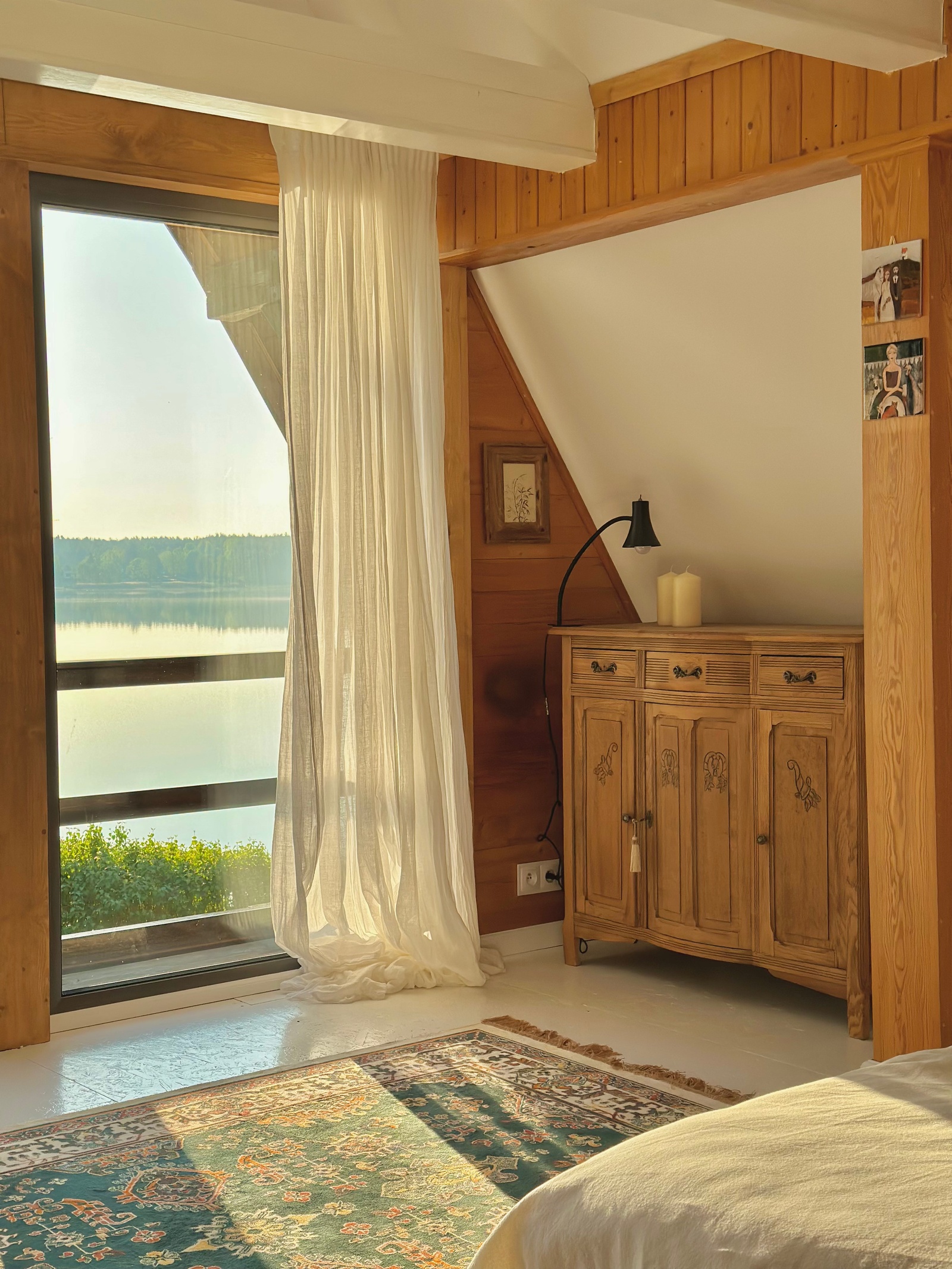 Lustro Wody - odkrywaj i rezerwuj na Slowhop.com