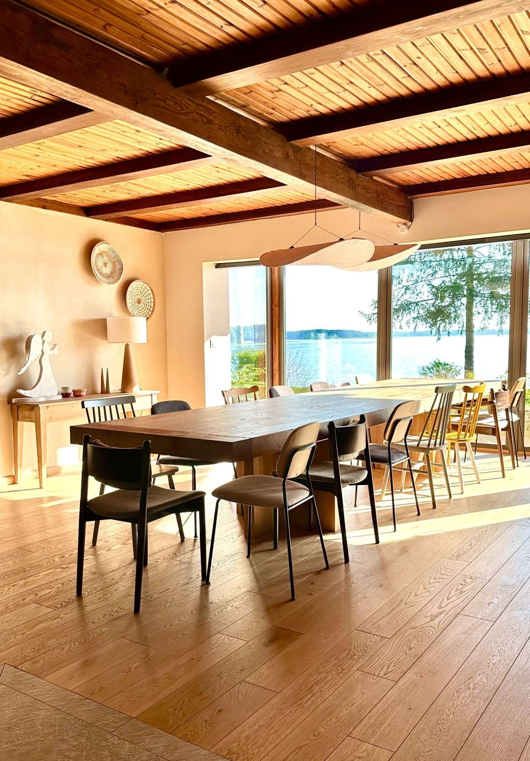 Lustro Wody - odkrywaj i rezerwuj na Slowhop.com