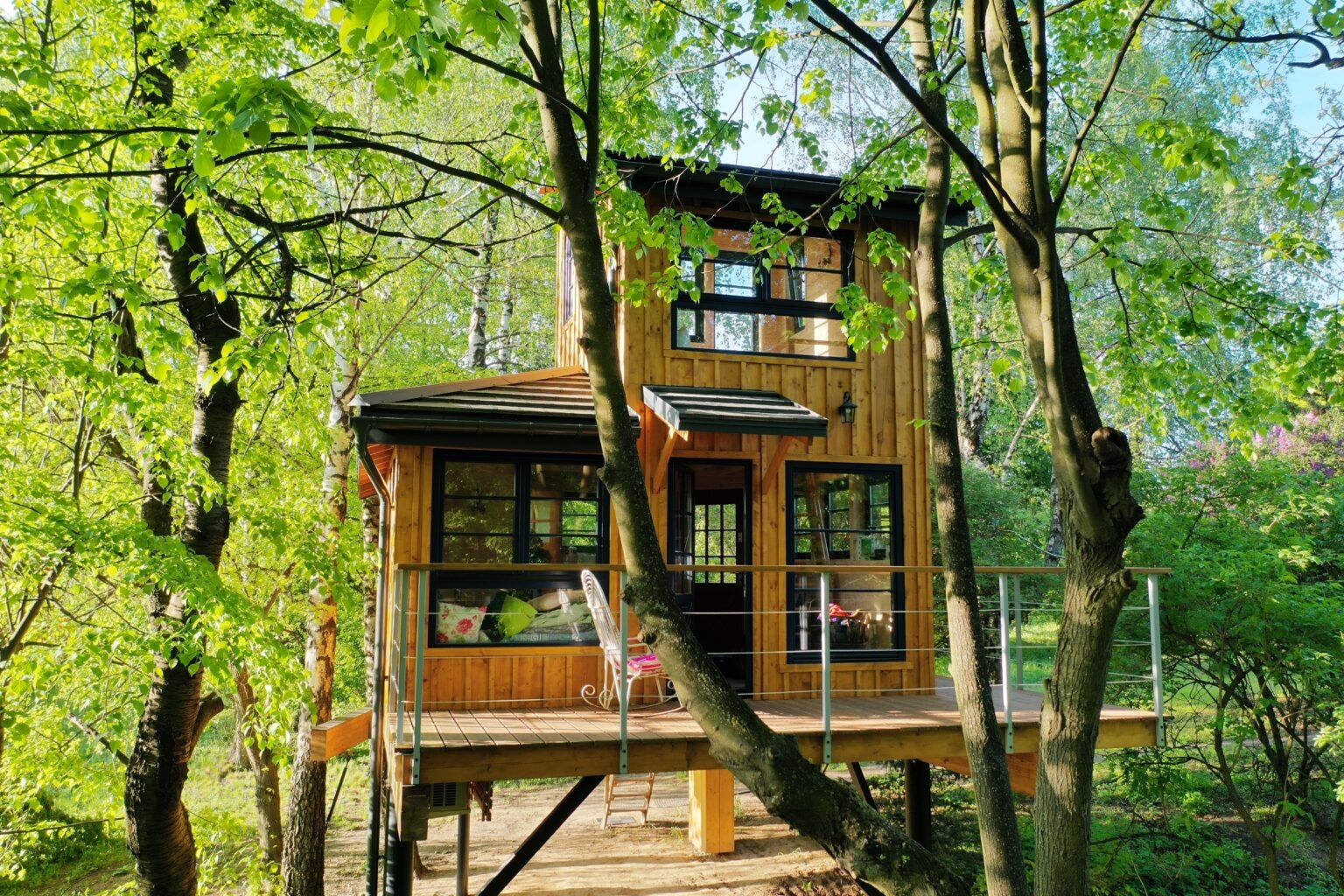 Węgiełek Treehouse - odkrywaj i rezerwuj na Slowhop.com