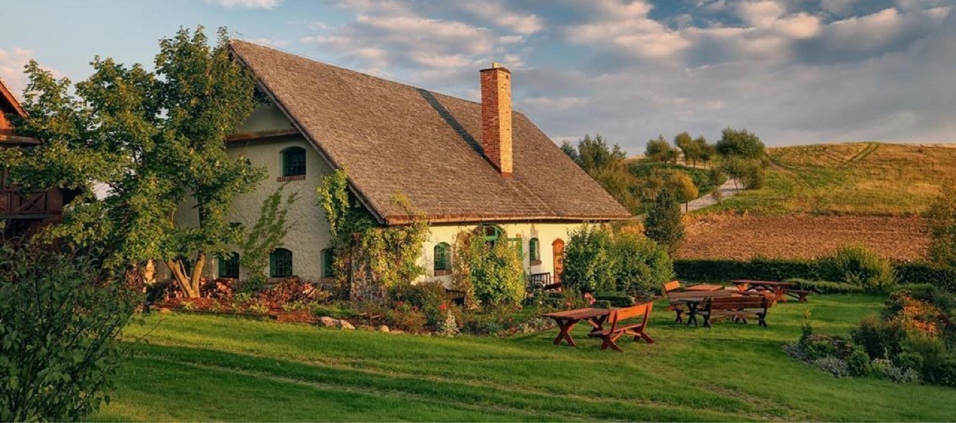 9 DREAMY COUNTRYSIDE RESIDENCES