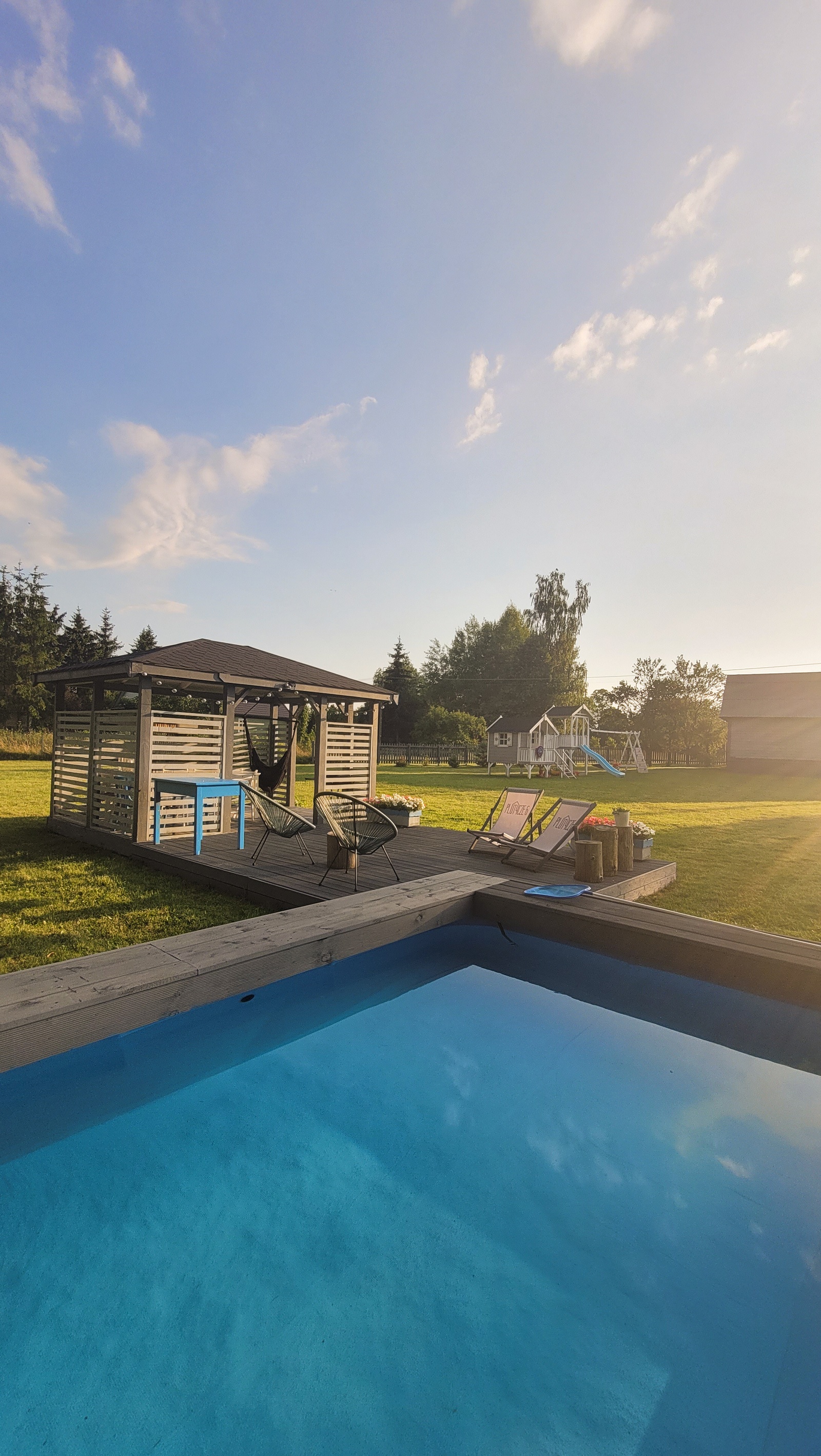 Plutycze 6 - odkrywaj i rezerwuj na Slowhop.com